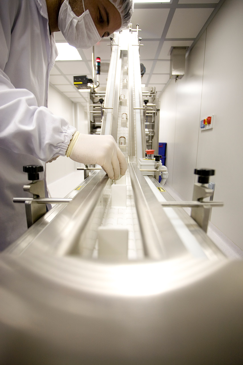 Medochemie | Louisa Nikolaidou Photography