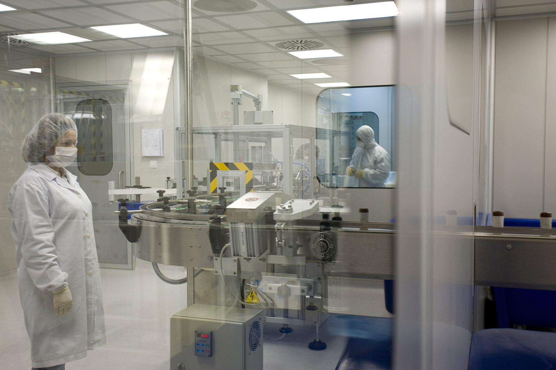 Medochemie | Louisa Nikolaidou Photography